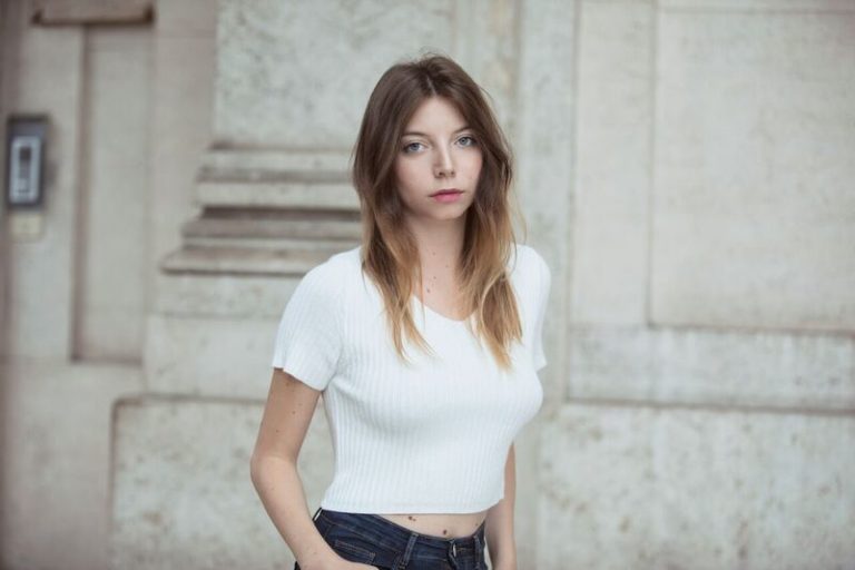 Marial Bajma Riva - Mona Star