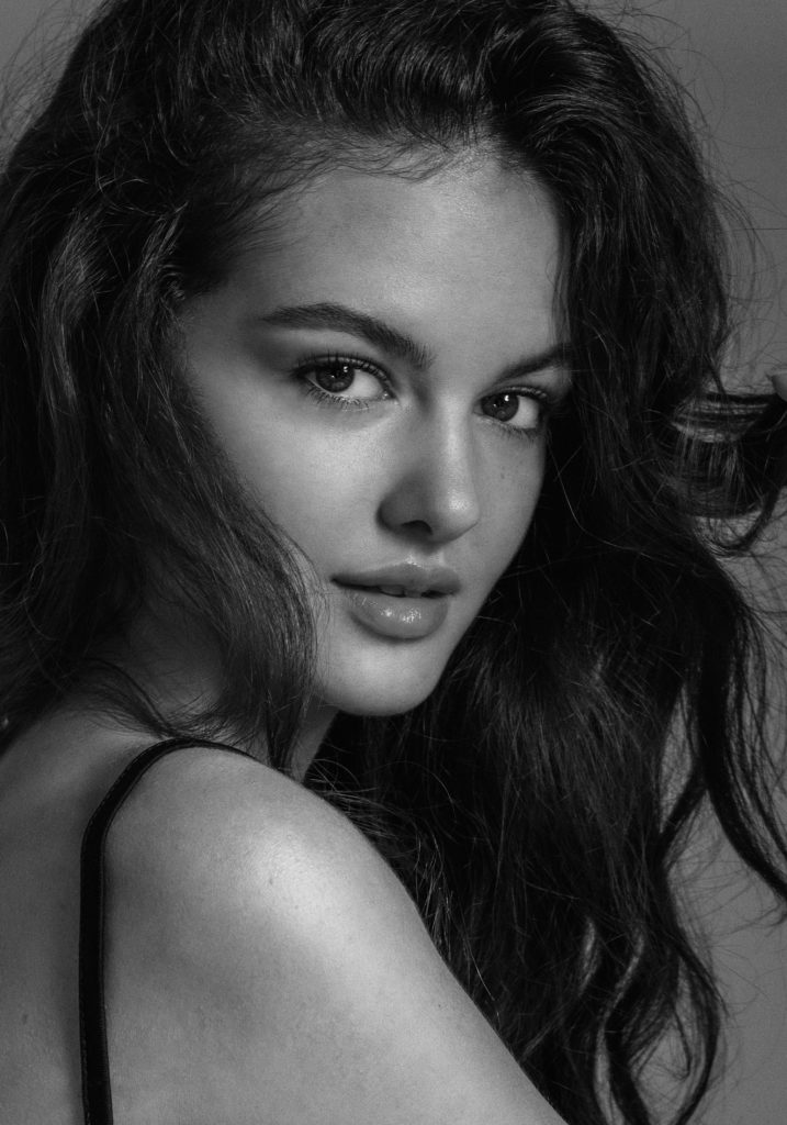 Sofia Sokolova - Mona Star